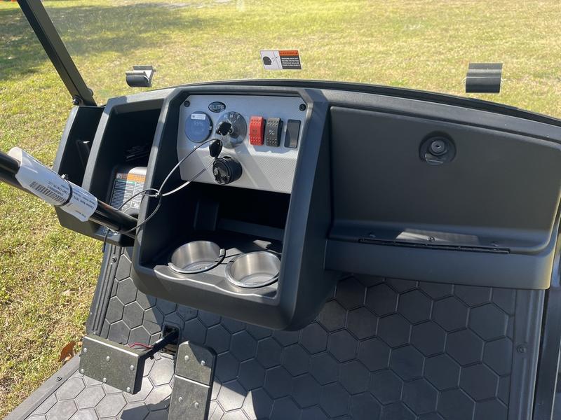 2025 E-Z-GO Liberty ELiTE Lithium – Ocean Grey 4-Passenger Electric ...