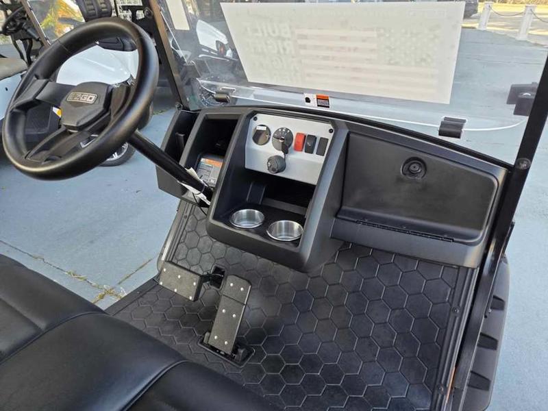 2025 E-Z-GO Liberty ELiTE Lithium Solar Flare 4-Passenger Electric Golf ...